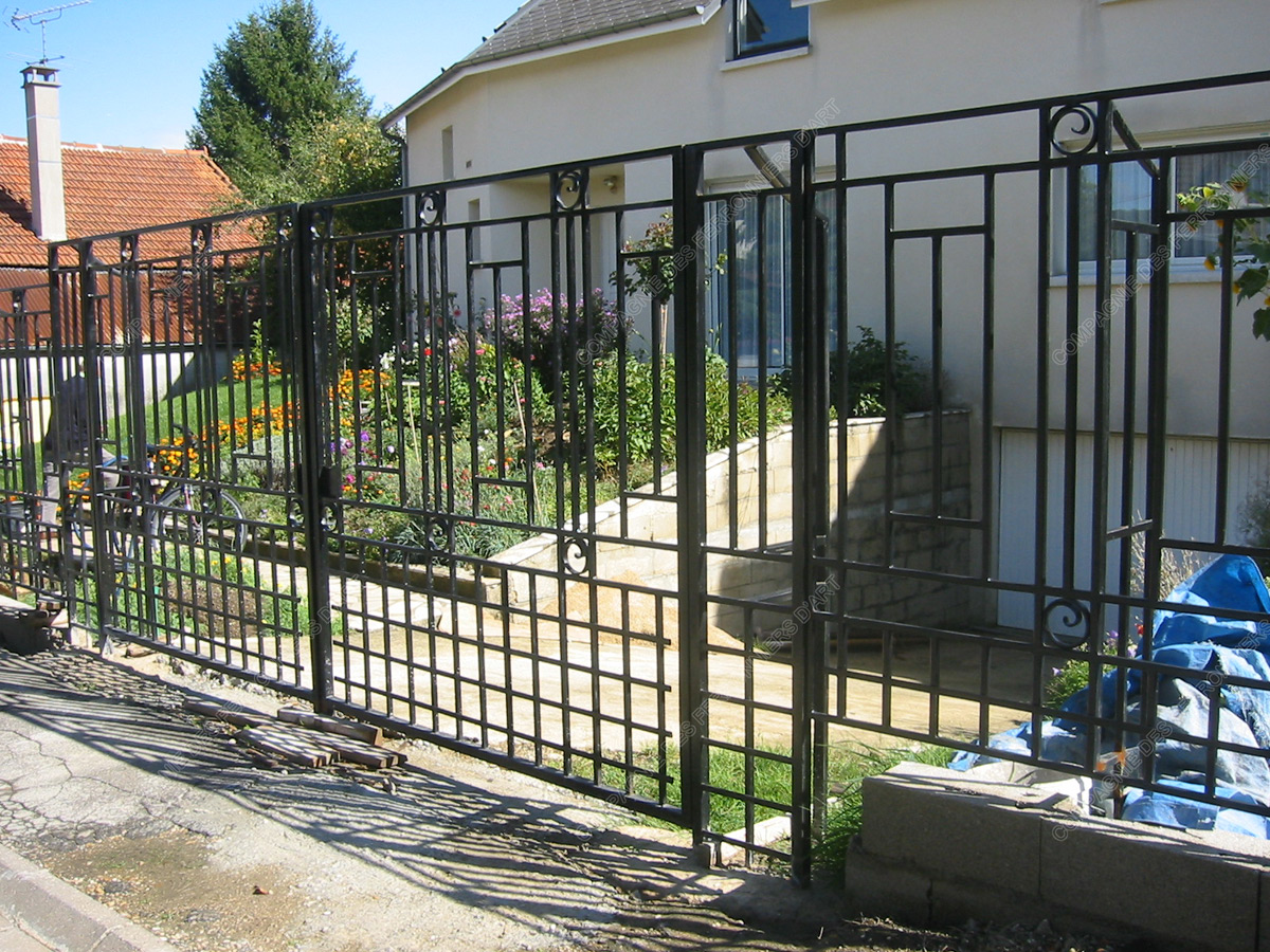 Portails en fer forgé Modernes : Modèle PM-020