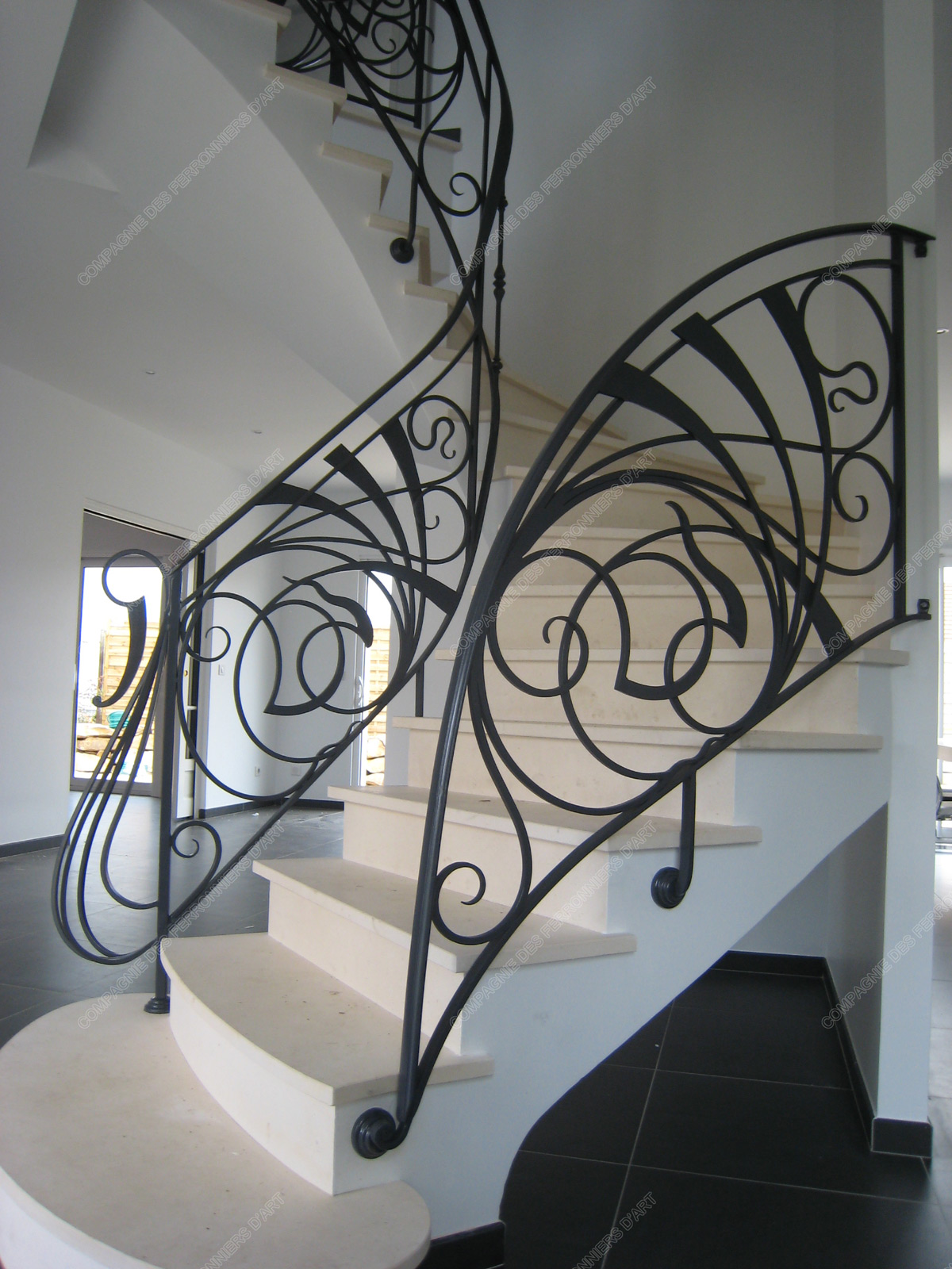 Rampes d'escalier en fer forgé Art nouveau : Modèle Nouille