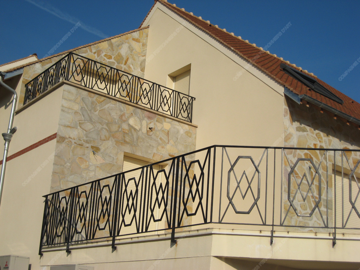 Garde-corps en fer forgé Modernes : Modèle GCM05 Polygones